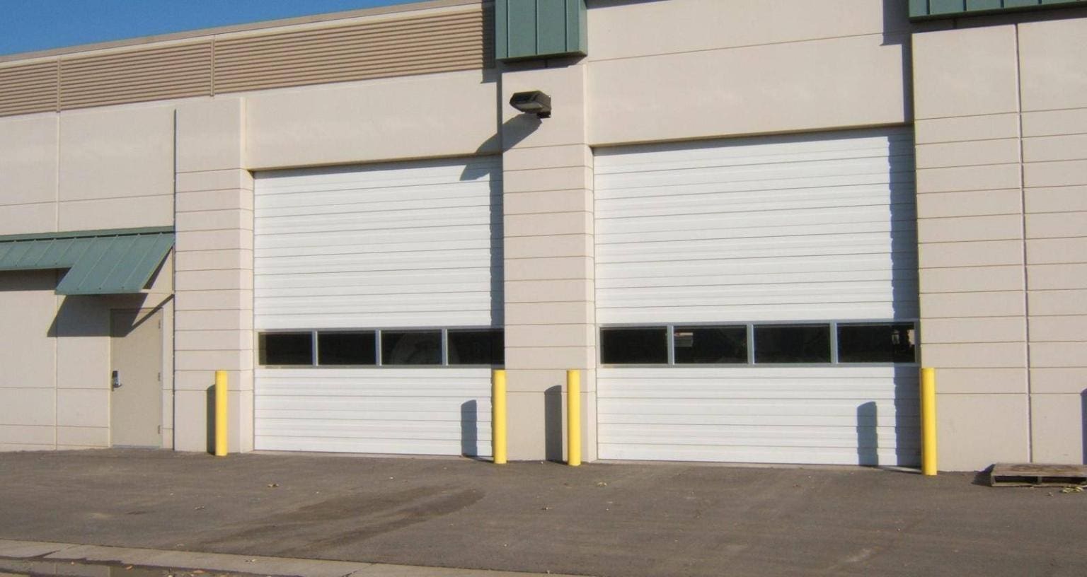 Commerical Overhead Doors | Steel Structures America