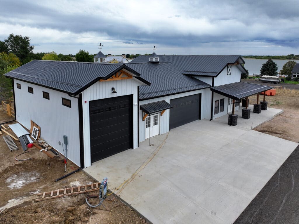 #14139 - 44x82x16 Post-Frame Building with Living and Storage Space in ...